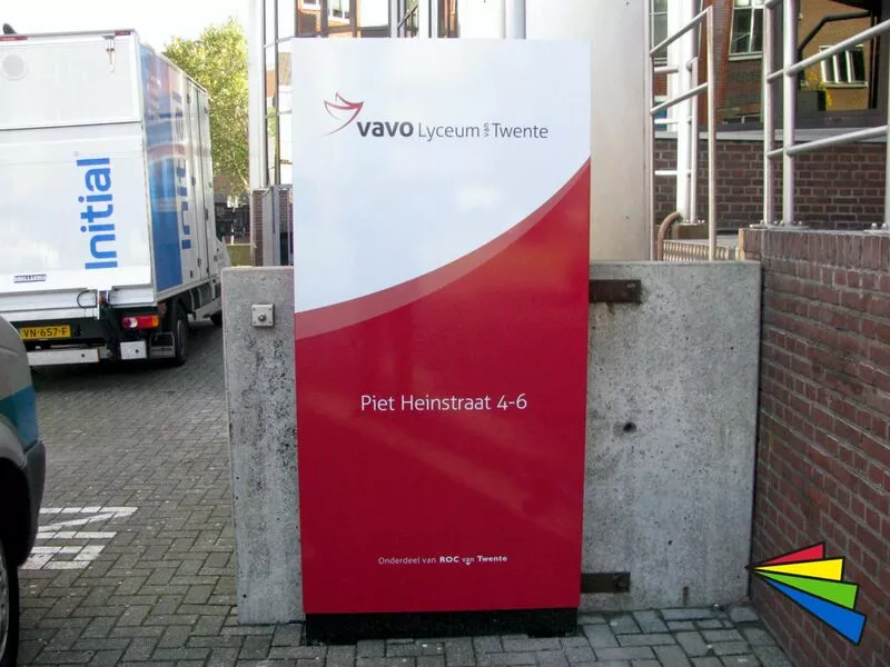 Reclame zuilen Produceren | Bestickeren | Printen | Op maat